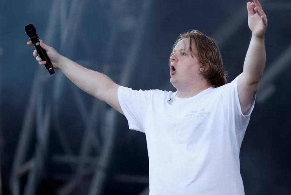 Lewis Capaldi announces accessible concert with ABLE2UK in partnership ...