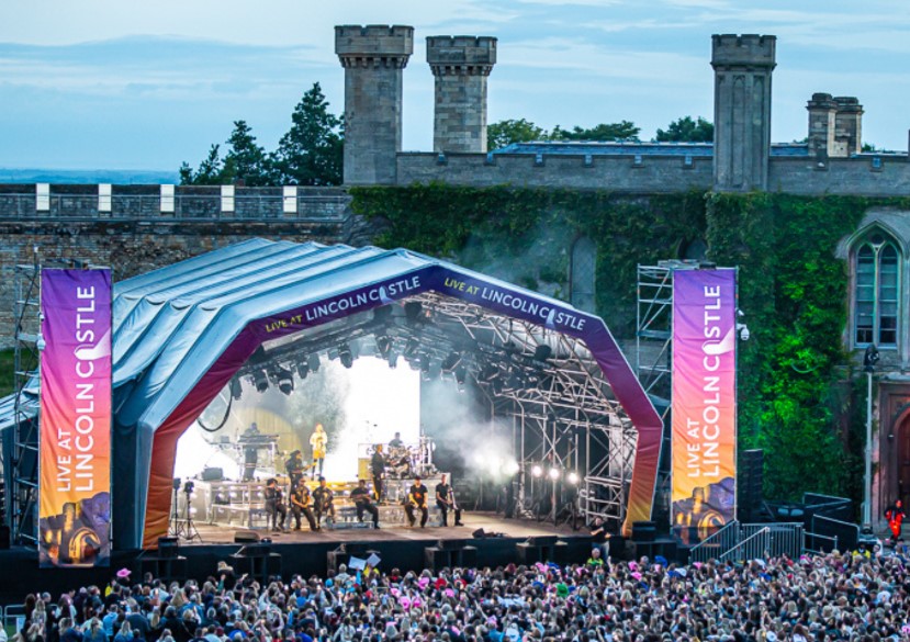 Concerts are criticised for insufficient accessible facilities