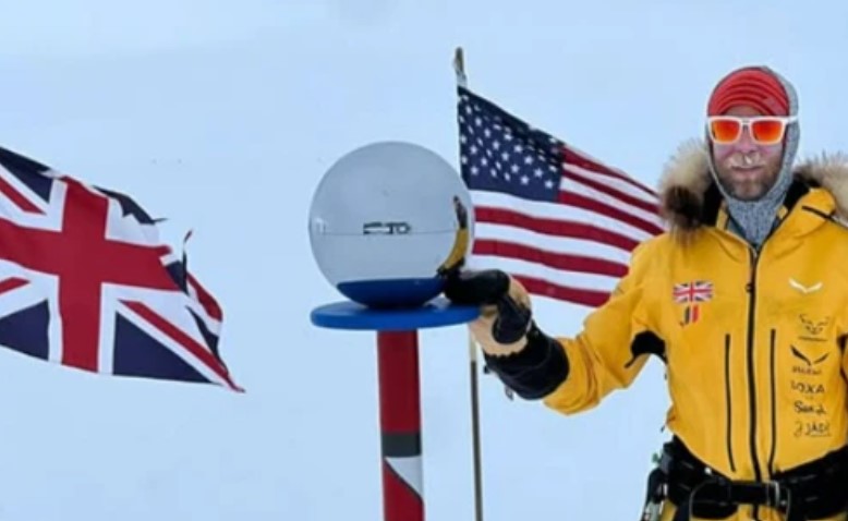 Disabled explorer makes history skiing to South Pole
