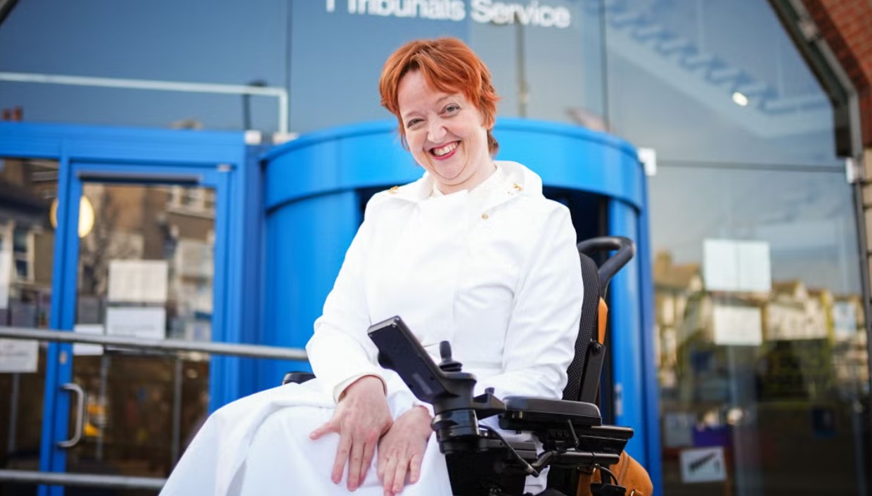 Disabled actress reaches settlement after The Globe refuses to renew ...