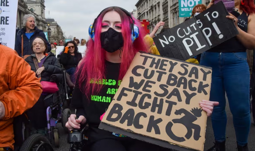 Disabled campaigners threaten to cut ties with the government