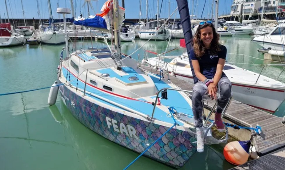 Jazz Turner becomes first disabled sailor to circumnavigate Britain solo