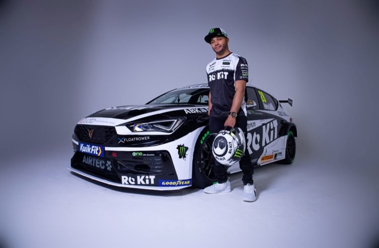 Nicolas Hamilton thanks famous brother for his racing career