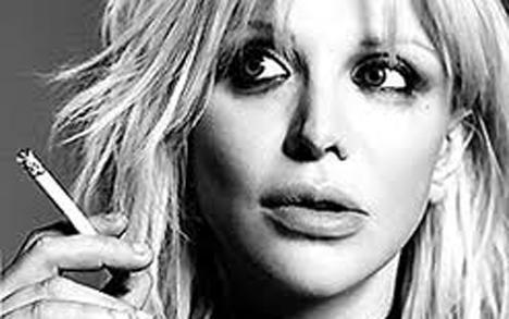 Kim Gordon believes Courtney Love has a Mental Illness